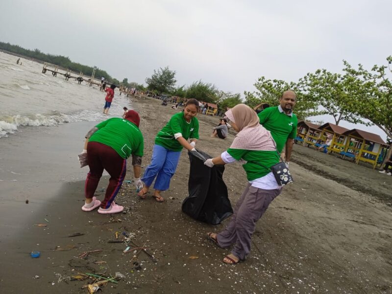 CSR Beach Cleaning Activity 2023 - JayKay Files Indonesia